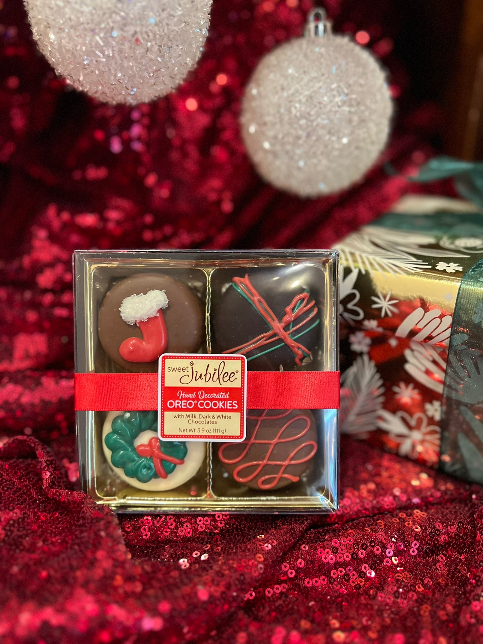 Holiday Chocolate Covered Oreos Gift Box – The Chocolaterie